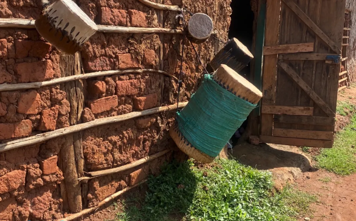 GRAB A DRUM - Mike Curry